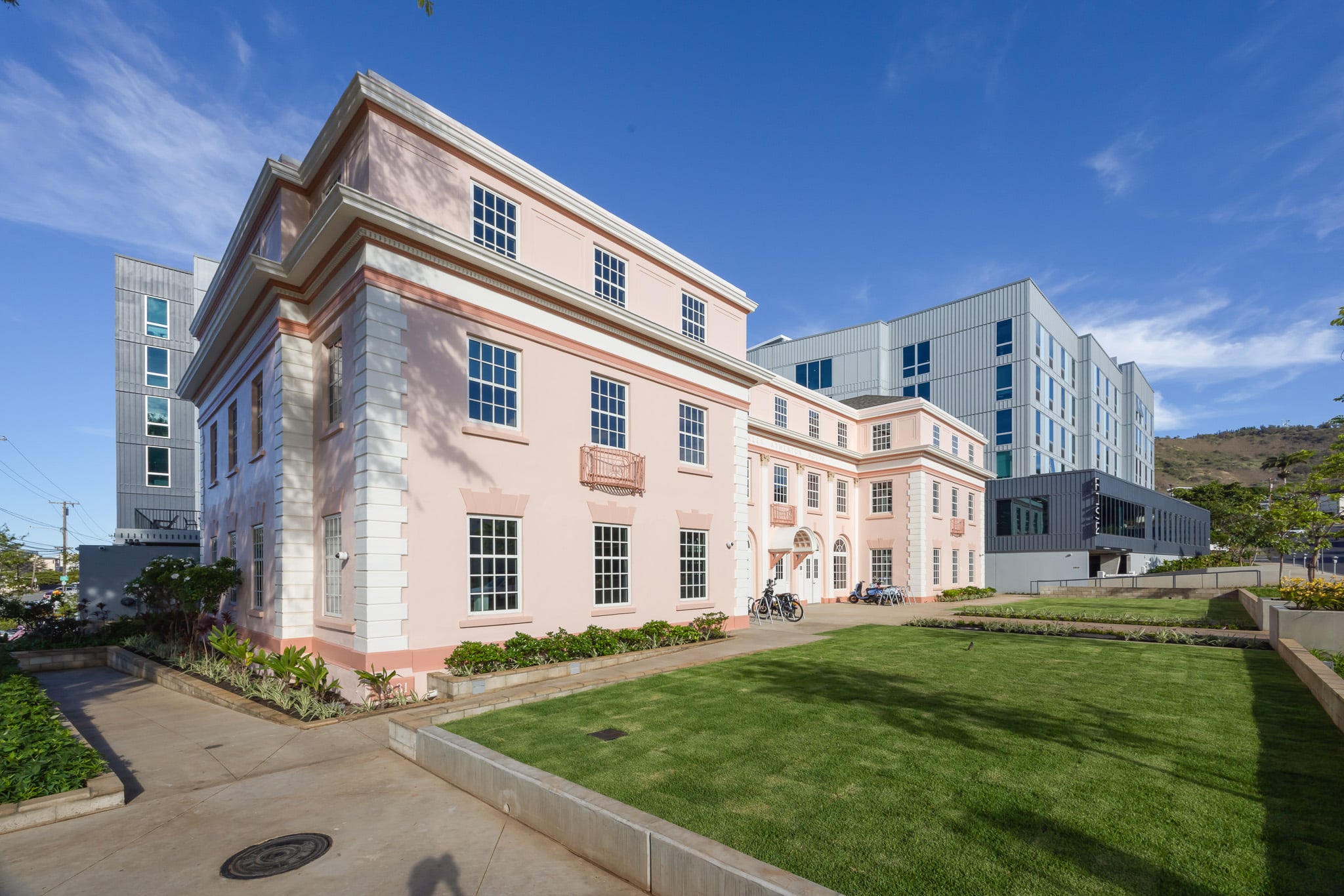 Governor Josh Green, M.D. | UH Addressing Student Housing Needs With ...
